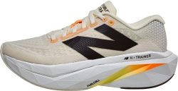 9 Zapatillas New Balance De Running Con Placa De Carbono | RunRepeat