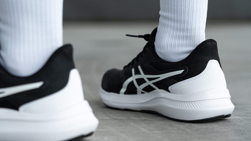 7 Best Running Shoes For Achilles Tendonitis in 2025 | RunRepeat