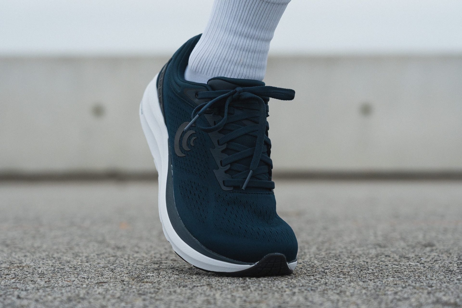 7 Best Walking Shoes With A Wide Toebox in 2025 | RunRepeat