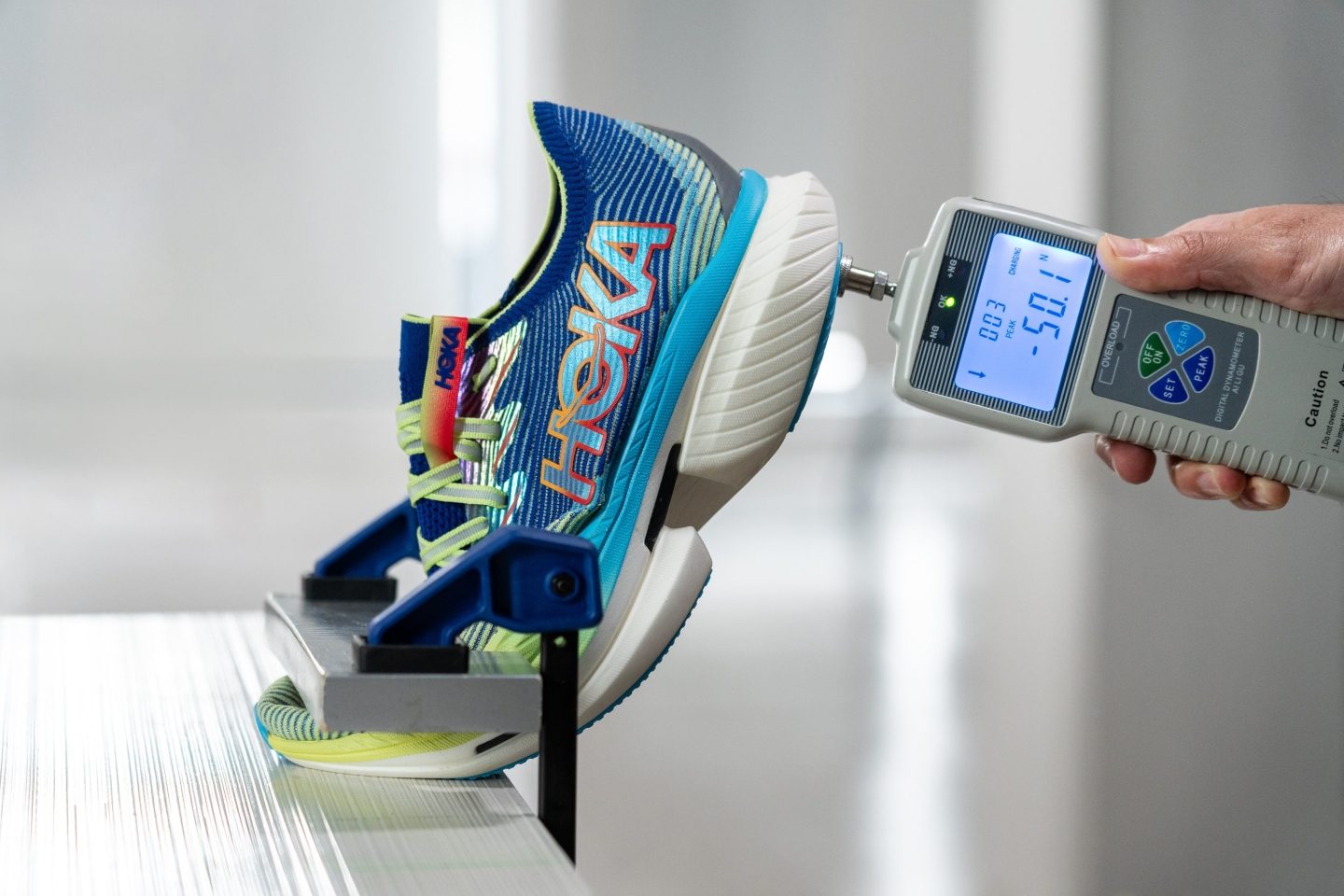 Guide: Flexible vs. Stiff Running Shoes | RunRepeat