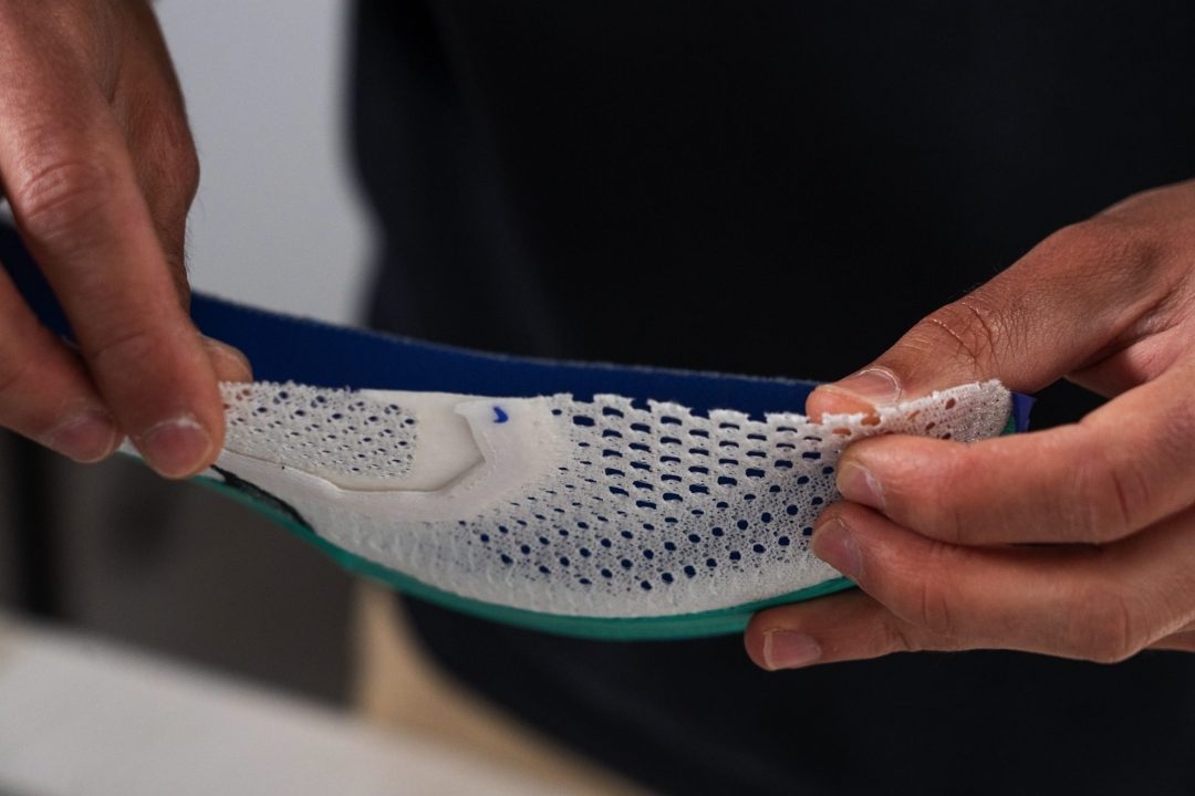 Running shoe upper: how to choose the best one for your needs | RunRepeat