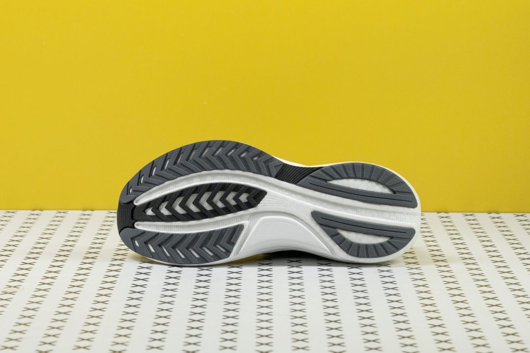 In-depth insights into running shoe outsoles (road & trail) | RunRepeat