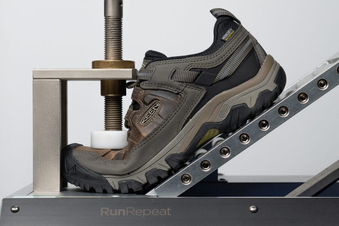 Cut in half: KEEN Targhee III Waterproof Review | RunRepeat