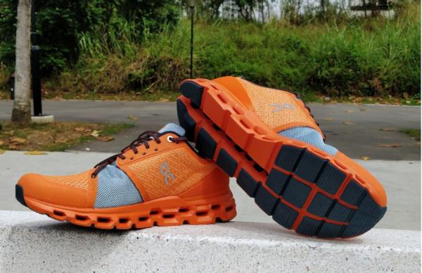 On Cloudstratus Review, Facts, Comparison | RunRepeat