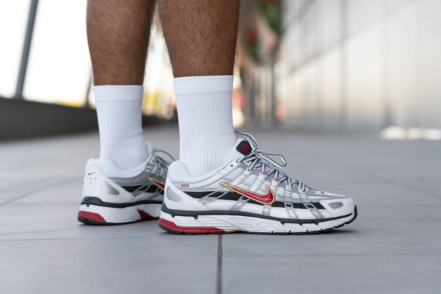 Cortadas por la mitad: Análisis y review de las Nike P-6000 (2024 ...