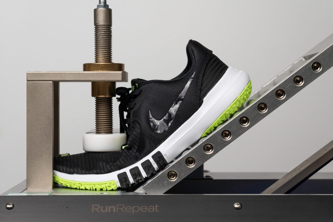 Cut in half: Nike Flex Control 4 Review | RunRepeat