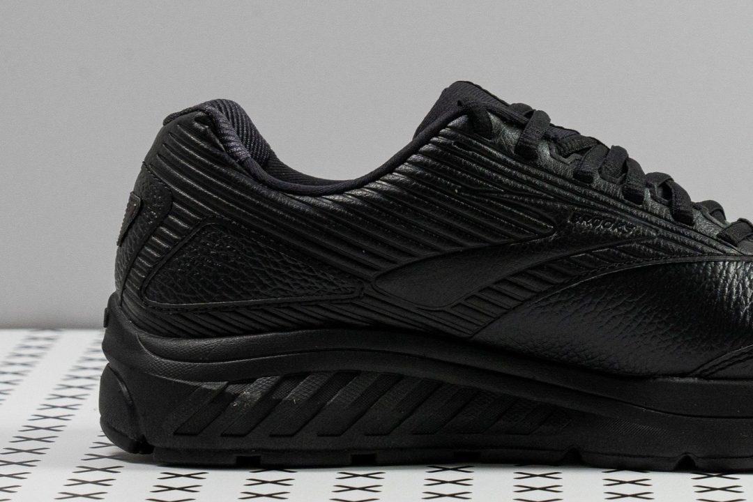 Cut in half: Brooks Addiction Walker 2 Review | RunRepeat