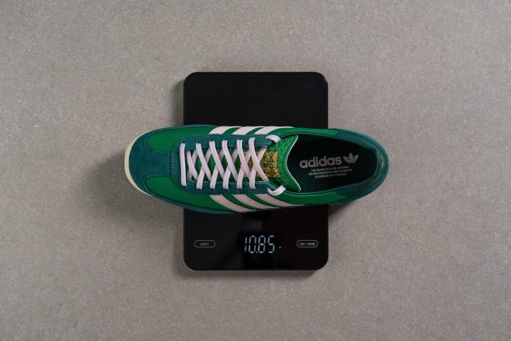 Cortadas por la mitad: Análisis y review de las Adidas SL 72 | RunRepeat