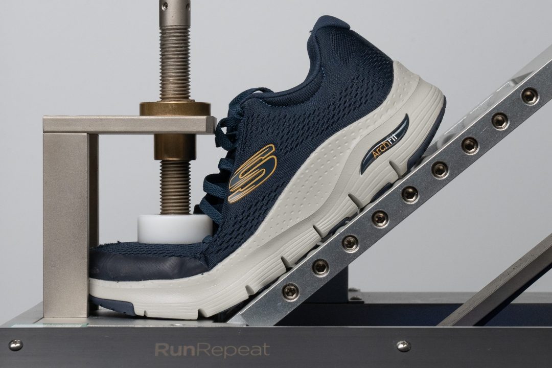 Cut in half: Skechers Arch Fit Review | RunRepeat