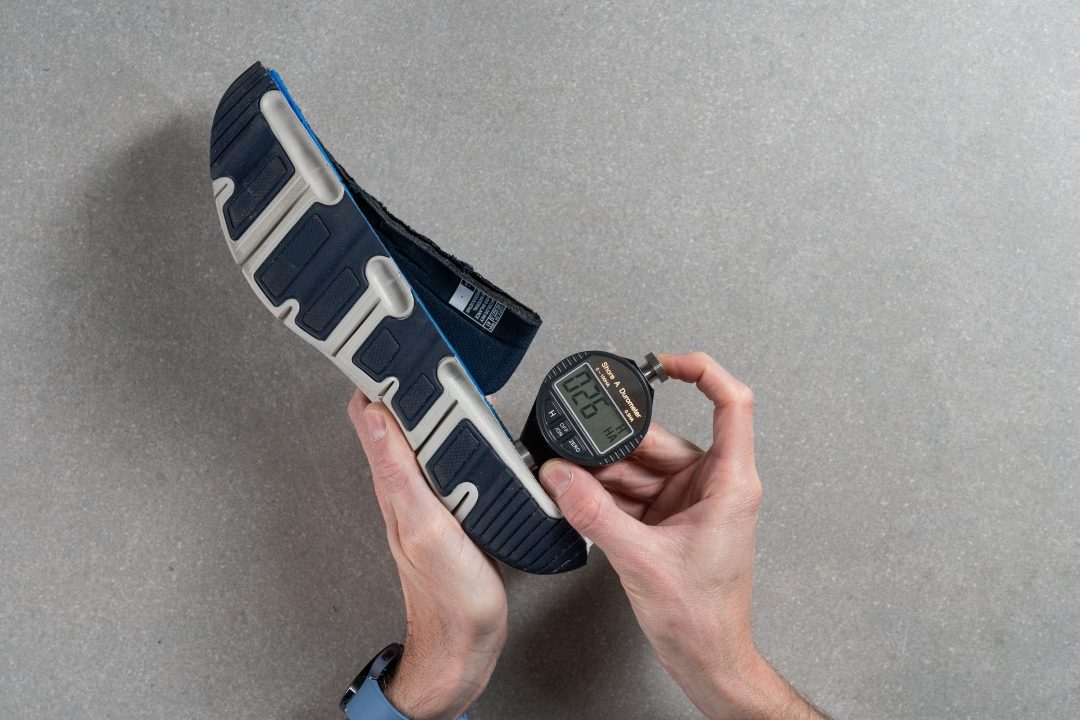 Cut in half: Skechers Arch Fit Review | RunRepeat