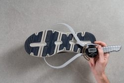 Cut in half: Skechers Arch Fit Review | RunRepeat