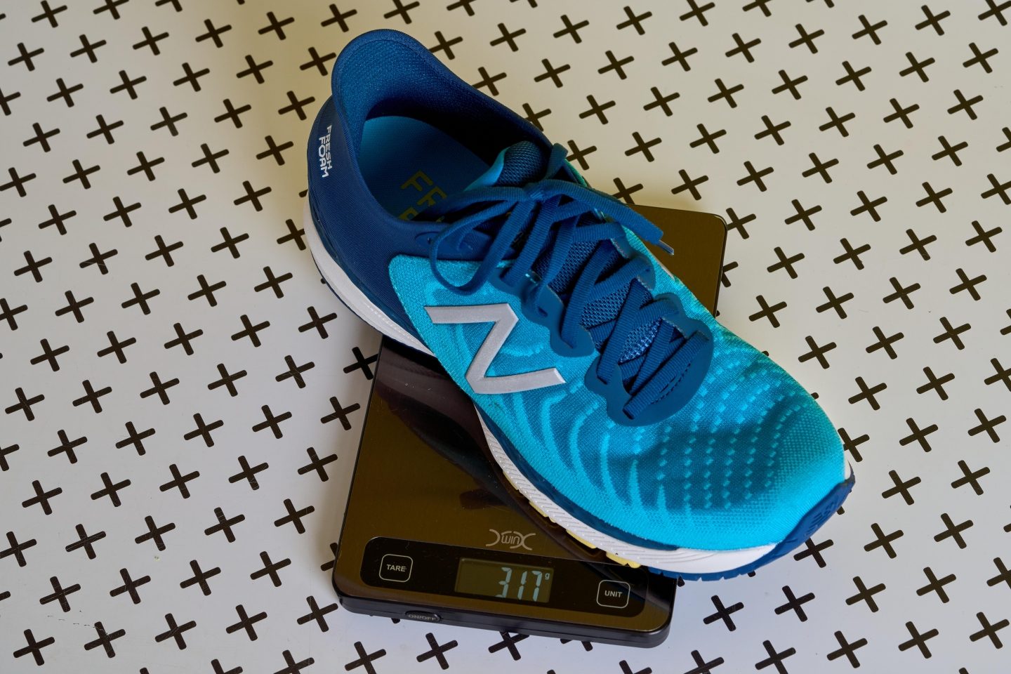 Cut in half: New Balance Fresh Foam 860 v11 Review | RunRepeat