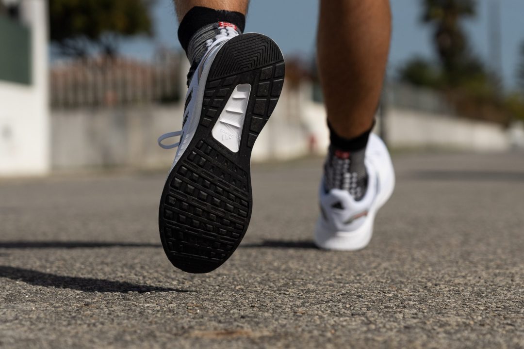 Cut in half: Adidas Runfalcon 2.0 Review | RunRepeat