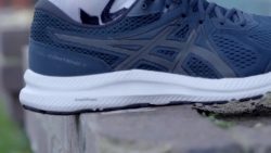 Cut in half: ASICS Gel Contend 7 Review | RunRepeat