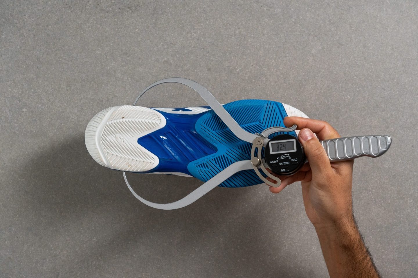 Cut in half: ASICS Solution Speed FF 2 Review | RunRepeat