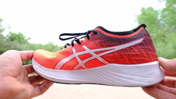 ASICS Magic Speed Review, Facts, Comparison | RunRepeat
