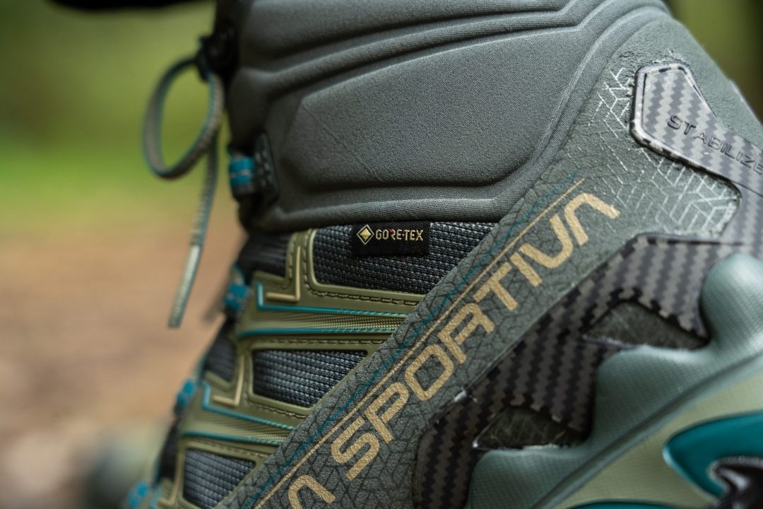 Cut in half: La Sportiva Ultra Raptor II Mid GTX Review | RunRepeat