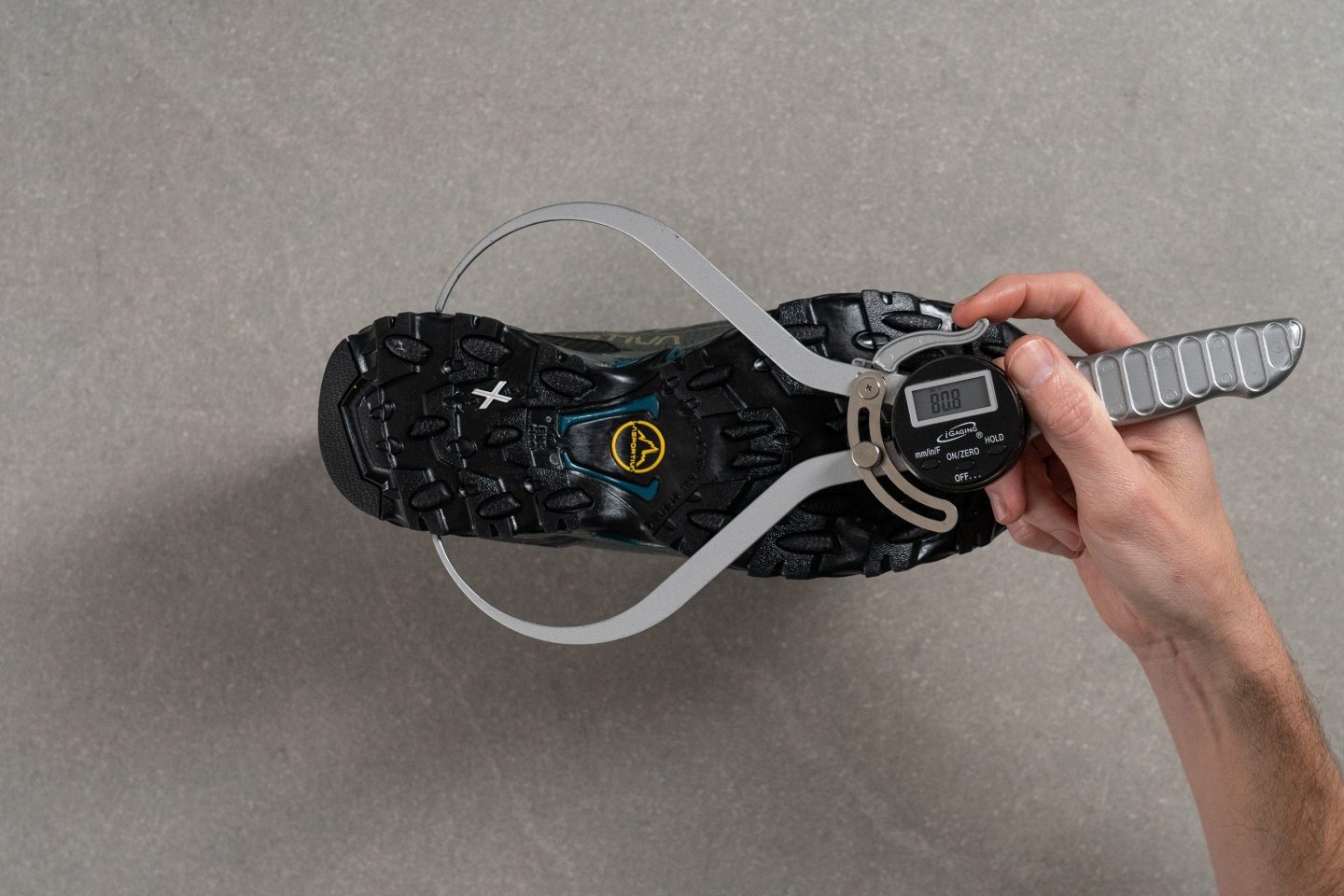 Cut in half: La Sportiva Ultra Raptor II Mid GTX Review | RunRepeat