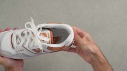 Cut in half: New Balance 550 Review | RunRepeat