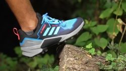 Cut in half: Adidas Terrex Swift R3 GTX Review | RunRepeat