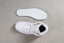 Cut in half: Air Jordan 1 Mid Review | RunRepeat