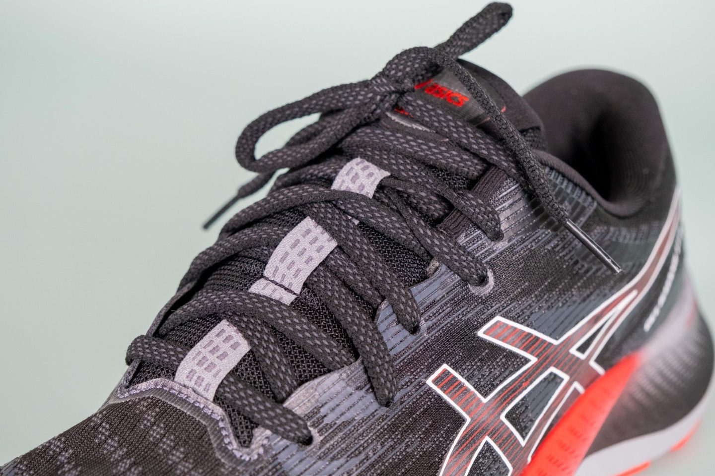 Cut in half: ASICS Gel Kayano Lite 2 Review | RunRepeat