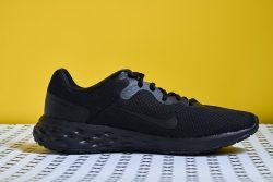 Cut in half: Nike Revolution 6 Review | RunRepeat