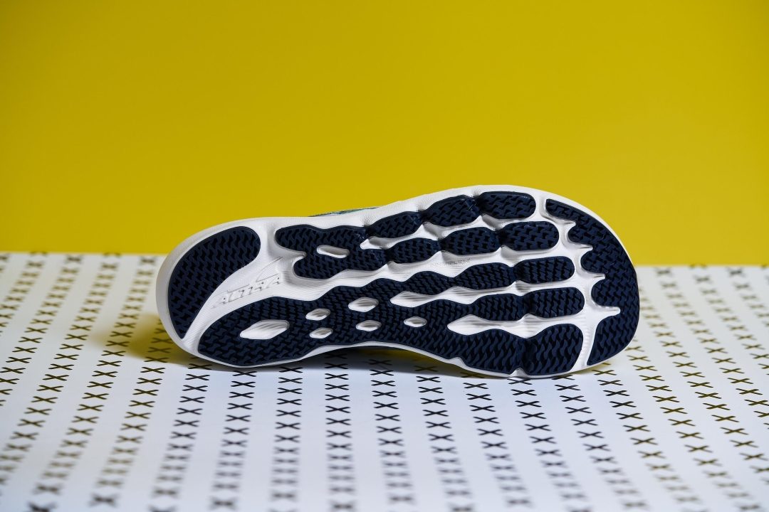 Cut in half: Altra Provision 6 Review | RunRepeat