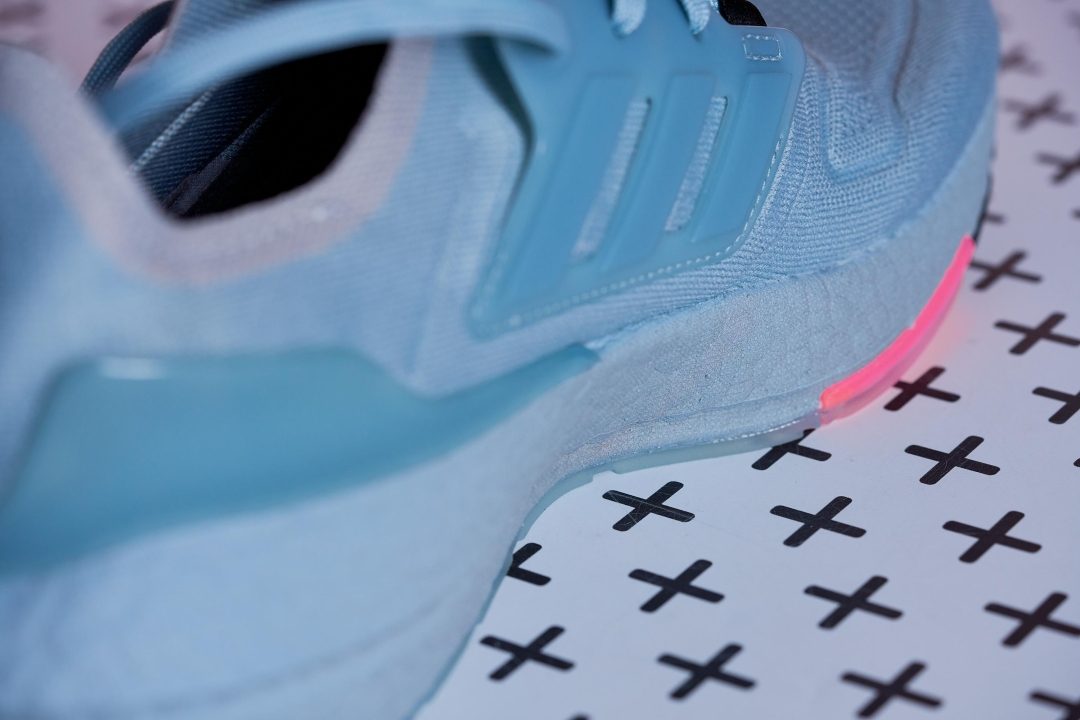 Cut in half: Adidas Ultraboost 22 Review | RunRepeat