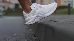 Cut in half: Saucony Endorphin Shift 3 Review | RunRepeat