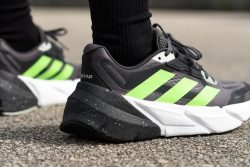 Cut in half: Adidas Adistar Review | RunRepeat