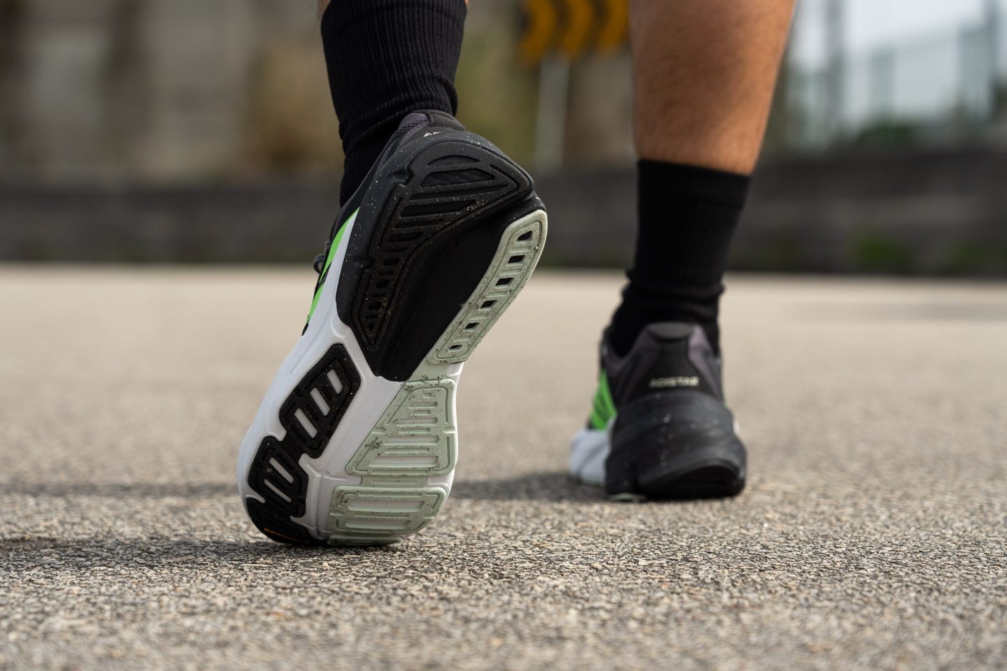 Cut in half: Adidas Adistar Review | RunRepeat