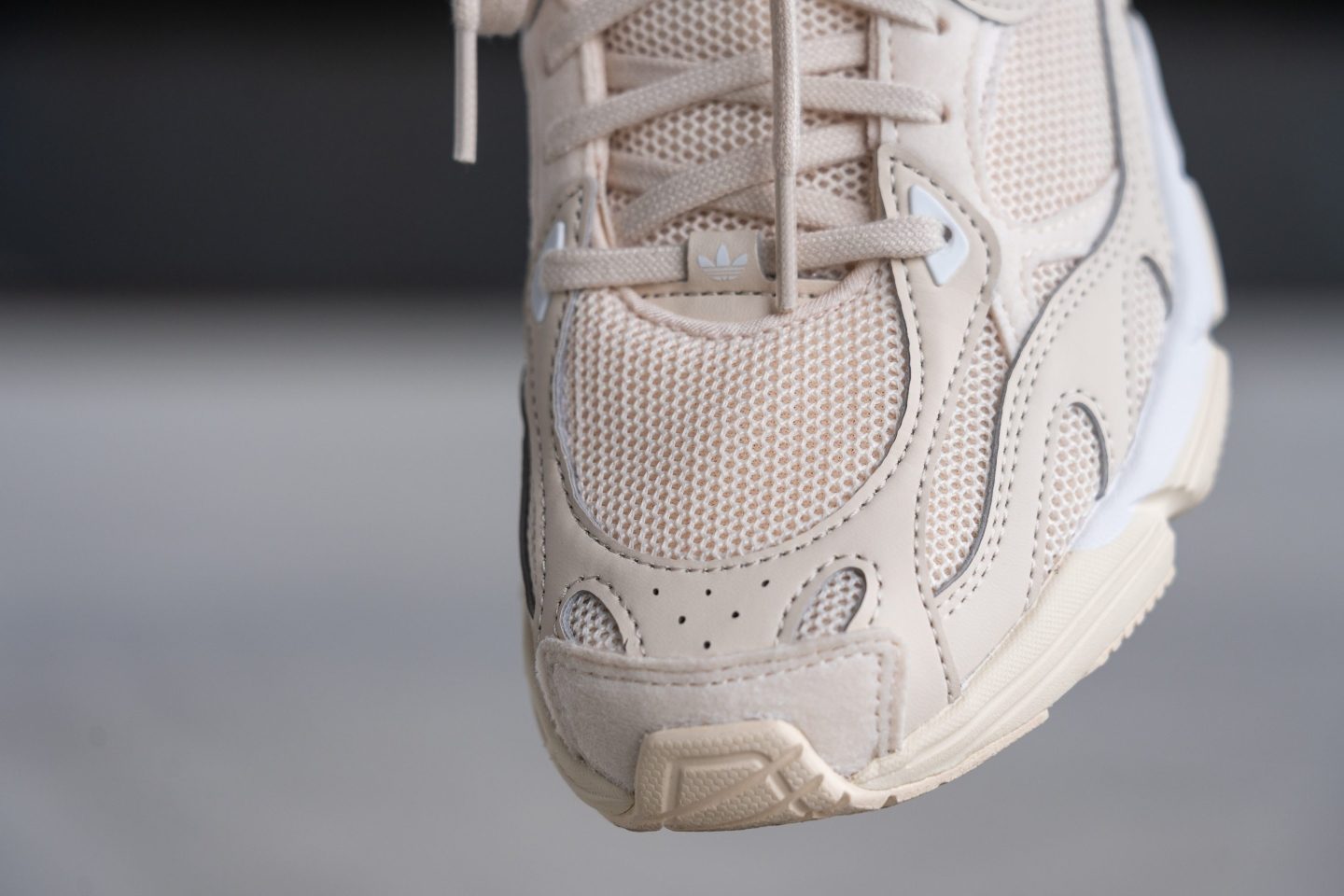 Cut in half: Adidas Astir Review | RunRepeat