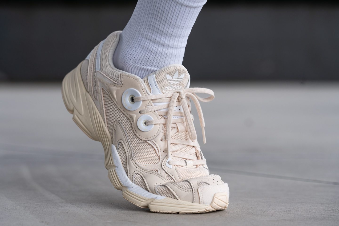 Cut in half: Adidas Astir Review | RunRepeat