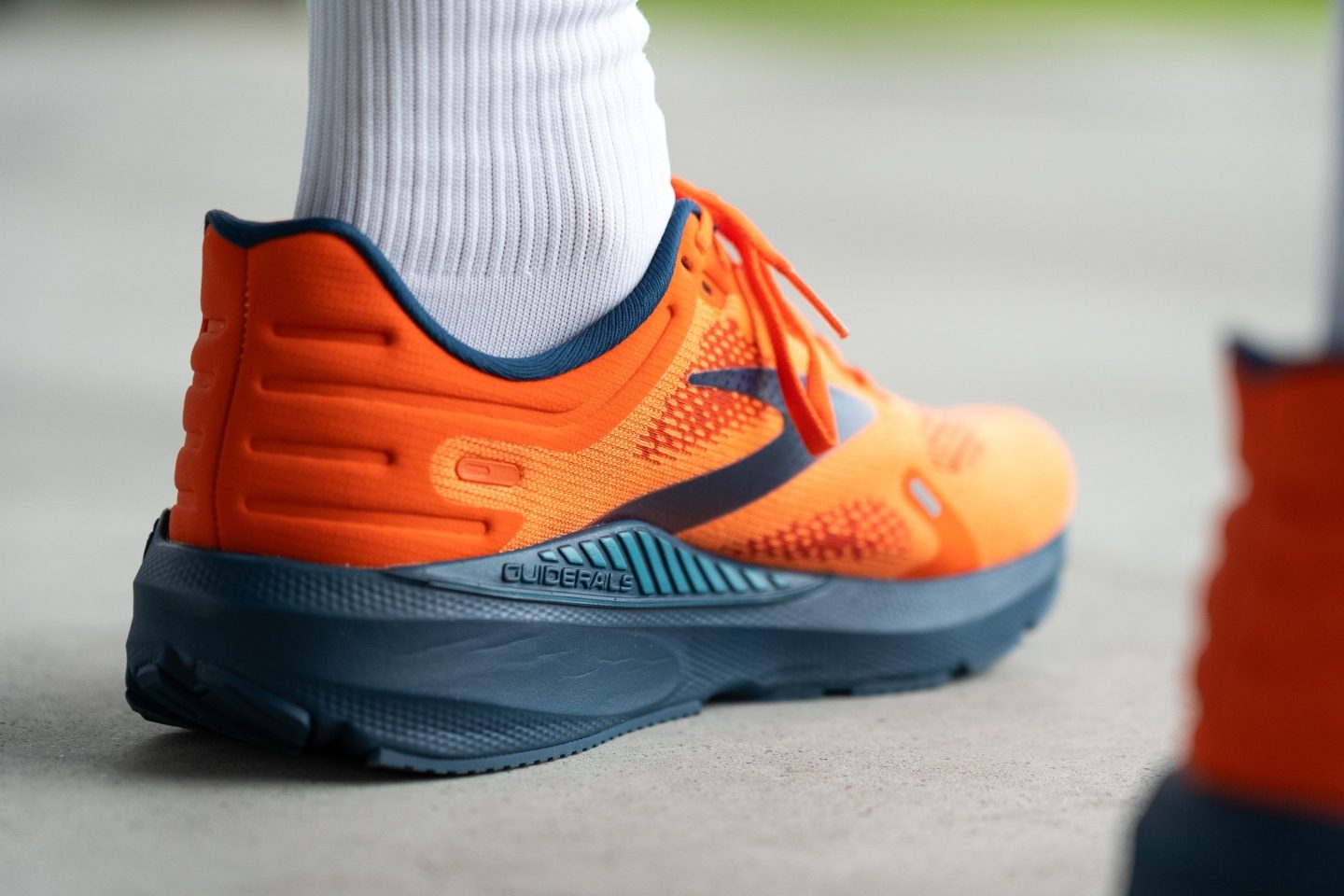 Cut in half: Brooks Launch GTS 9 Review | RunRepeat