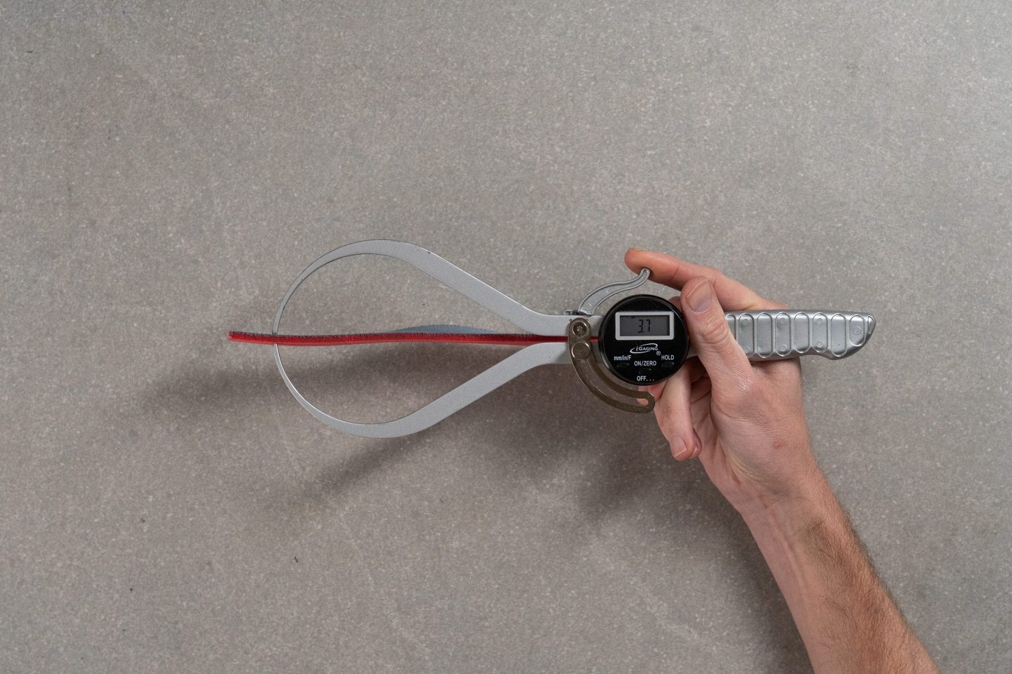 Cut in half: Salomon Outpulse Mid GTX Review | RunRepeat