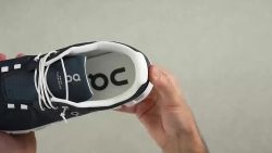 Cut in half: On Cloud 5 Review | RunRepeat