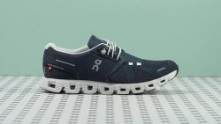 Cut in half: On Cloud 5 Review | RunRepeat