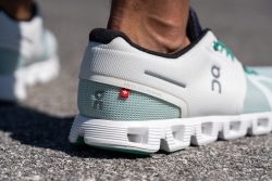 Cut in half: On Cloud 5 Push Review | RunRepeat