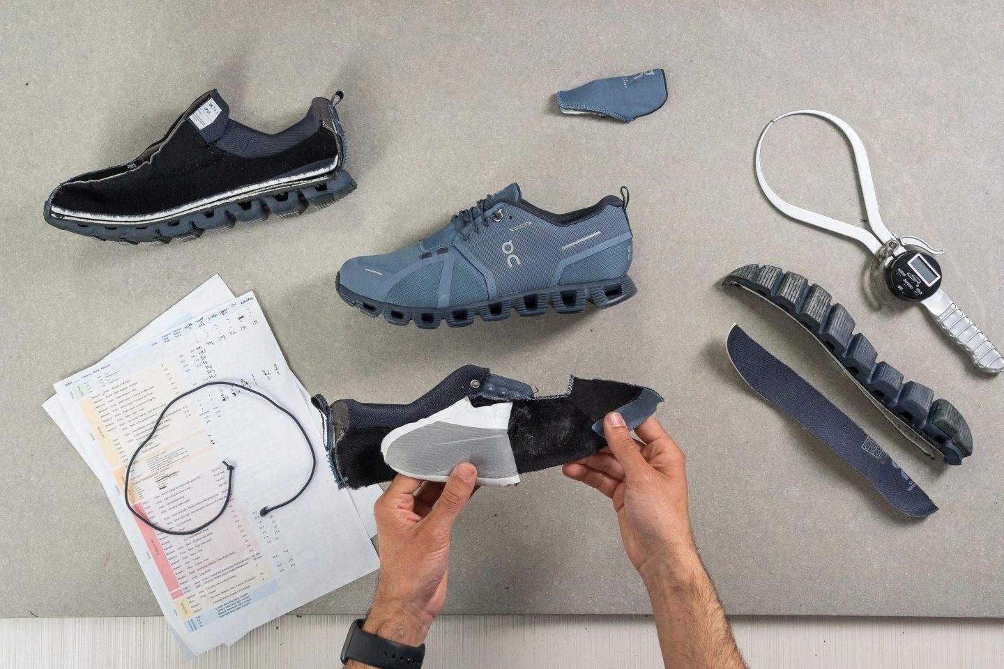 Cut in half: On Cloud 5 Waterproof Review | RunRepeat