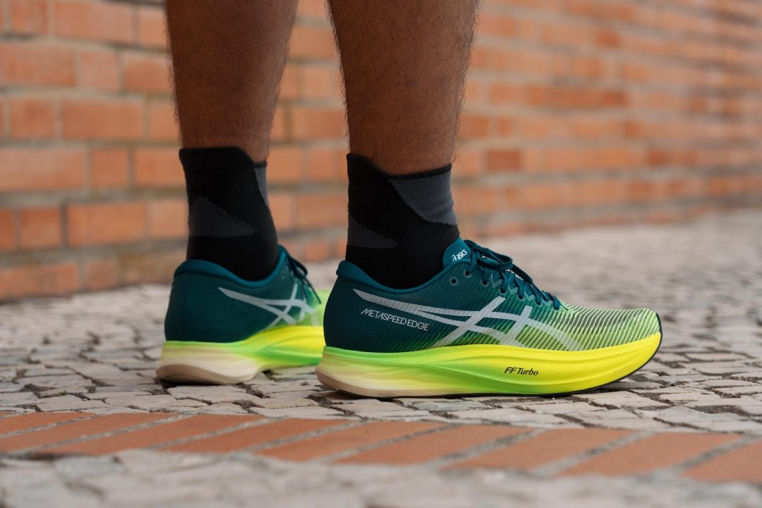 Cut in half: ASICS Metaspeed Edge+ Review | RunRepeat