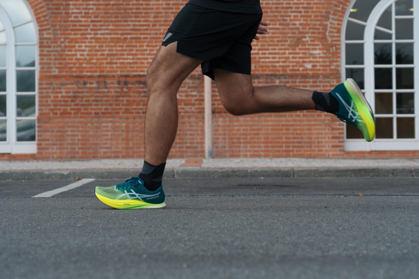 Cut in half: ASICS Metaspeed Edge+ Review | RunRepeat