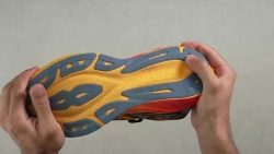 Cut in half: ASICS Novablast 3 Review | RunRepeat