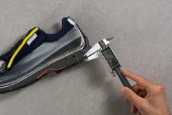 Cut in half: La Sportiva Ultra Raptor II GTX Review (2025) | RunRepeat