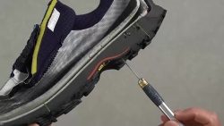 Cut in half: La Sportiva Ultra Raptor II GTX Review (2025) | RunRepeat