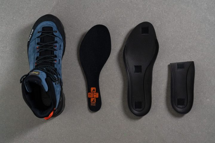 Cortadas por la mitad: Análisis y review de las Salewa Mountain Trainer ...