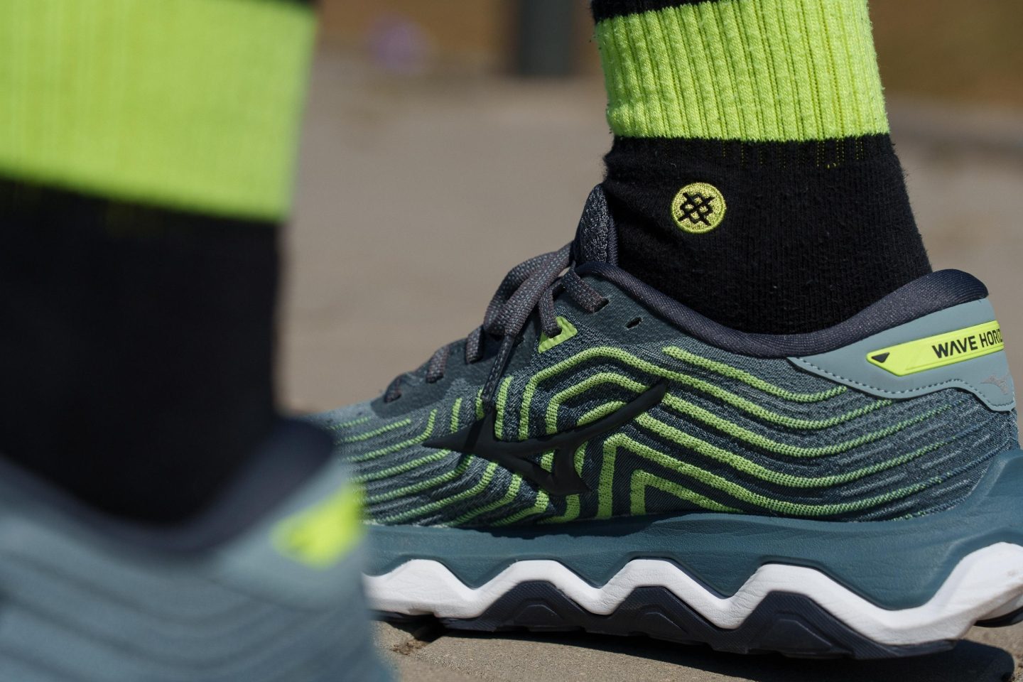 Cut in half: Mizuno Wave Horizon 6 Review (2023) | RunRepeat