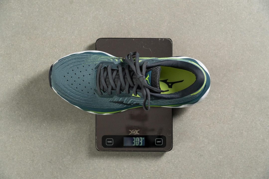 Cut in half: Mizuno Wave Horizon 6 Review | RunRepeat