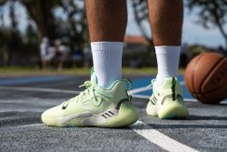 Cut in half: Adidas Harden Stepback 3 Review | RunRepeat
