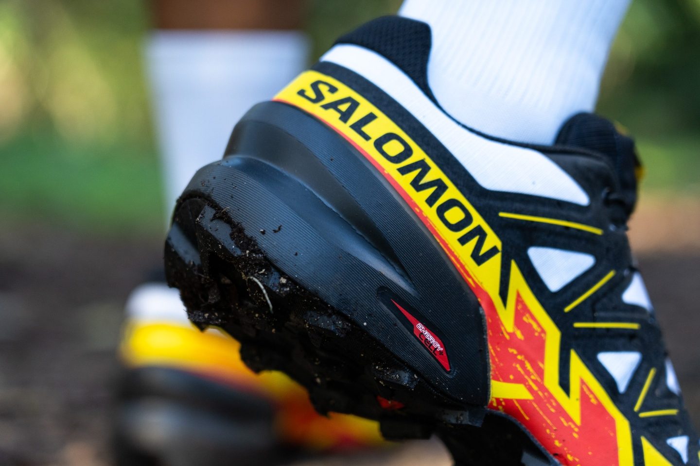 Cut in half: Salomon Speedcross 6 Review | RunRepeat